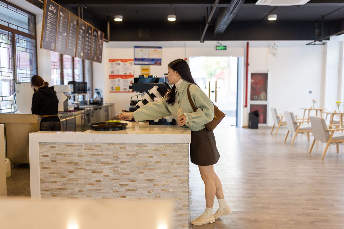 How AI Is Transforming Bubble Tea Business Operations - Taipec